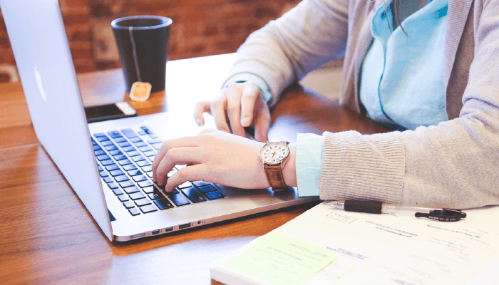 9 Success Tips to Work Part-Time While Studying