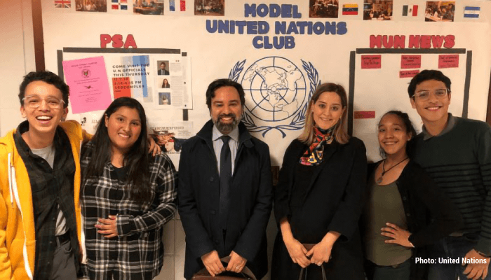 8 Beneficial Clubs and Societies To Check Out in College