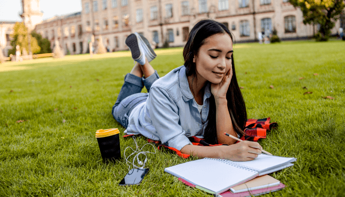 6 Tips To Become a Better Writer According to Taylor Swift